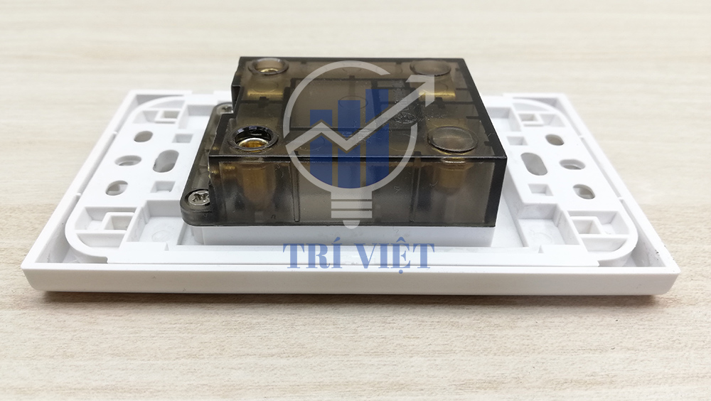 Ổ Cắm Đôi 2 Chấu Sino Vanlock - S18U2 - VẬT TƯ ĐIỆN NƯỚC TRÍ VIỆT